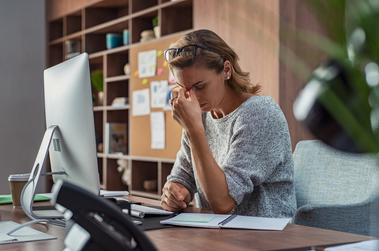 Blue Light Exposure Causes Unexpected Harm | NaturalHealth365 Blue Light Exposure Causes Unexpected Harm | NaturalHealth365