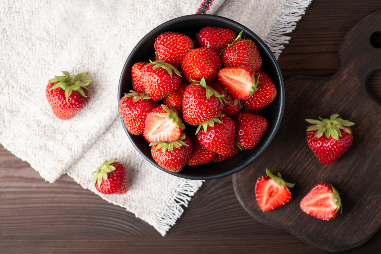 Strawberries Contain Powerful Compound | NaturalHealth365