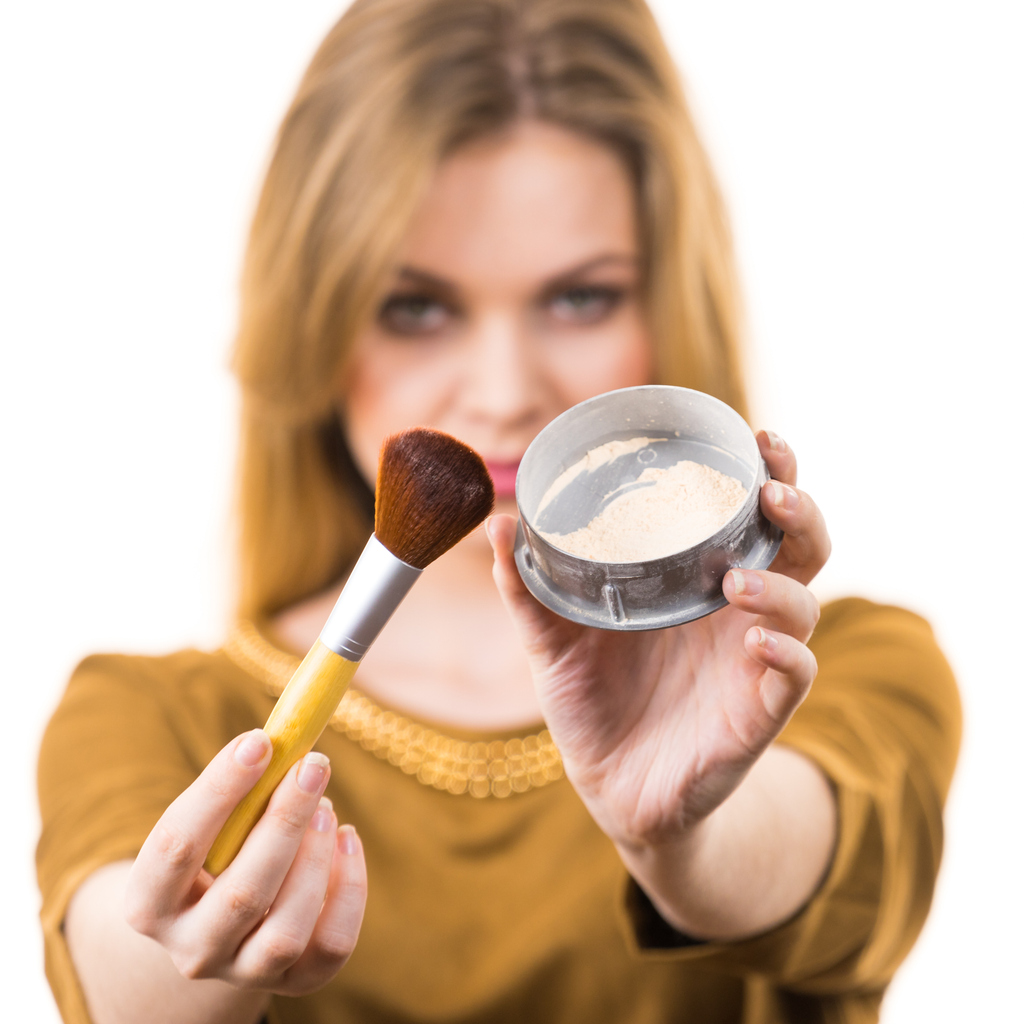 Talc Cosmetics Escape FDA Asbestos Testing | NaturalHealth365