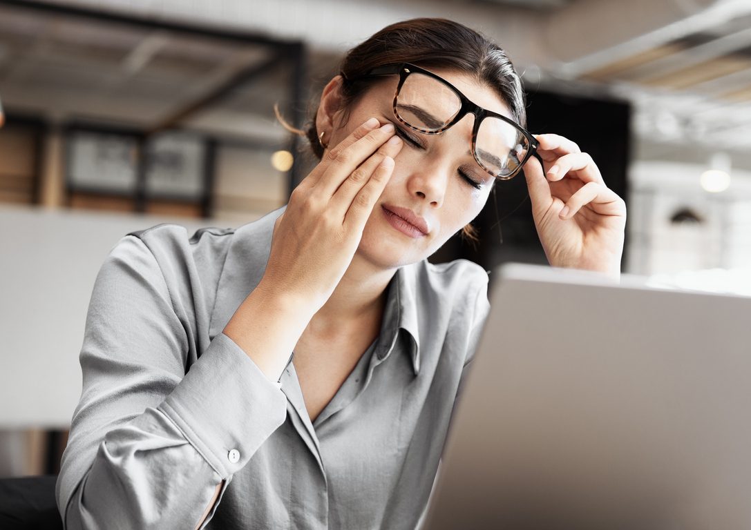 Digital Eye Strain: Reverse Vision Damage | NaturalHealth365